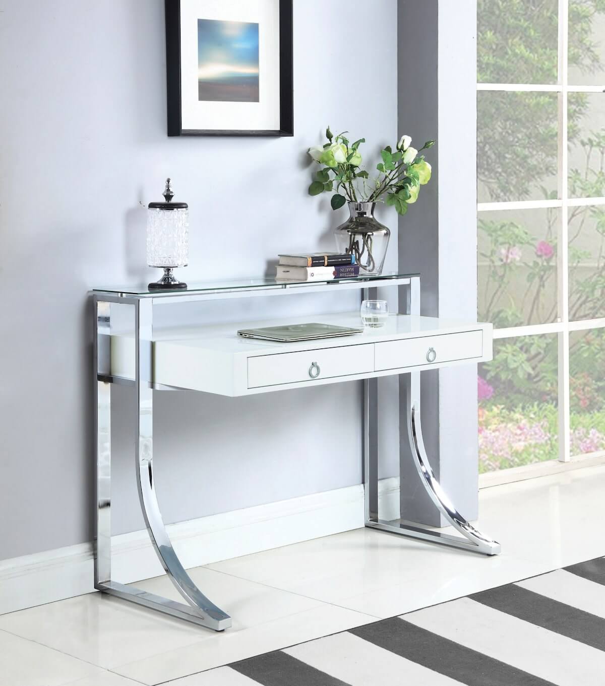 Small writing desk, big style: 12 desks for small spaces - C